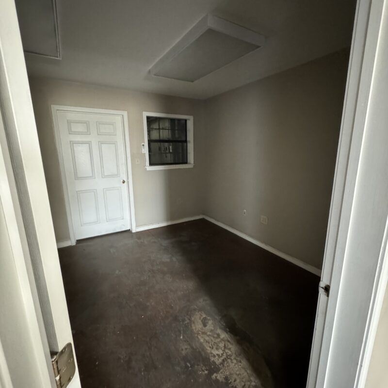 West Memphis Warehouse - 24,000 Square Feet on 7 +/- Acres with I-40 ...